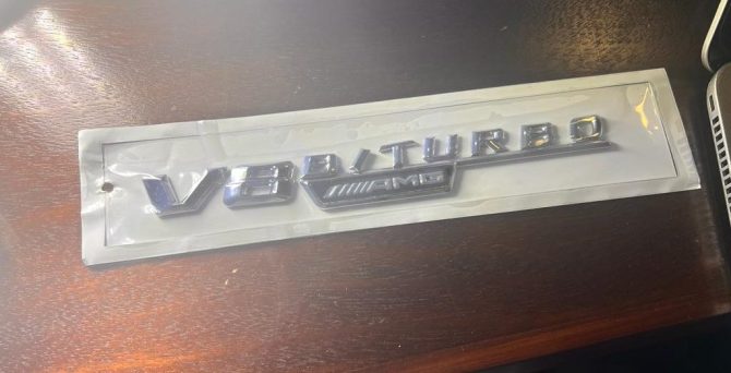 Mercedes V8 Biturbo Badge Fender new - Makayi Auto Group